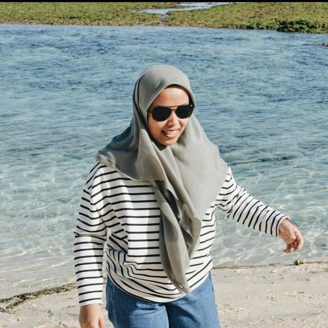 Mirza Arfina – Art. Books. Music.